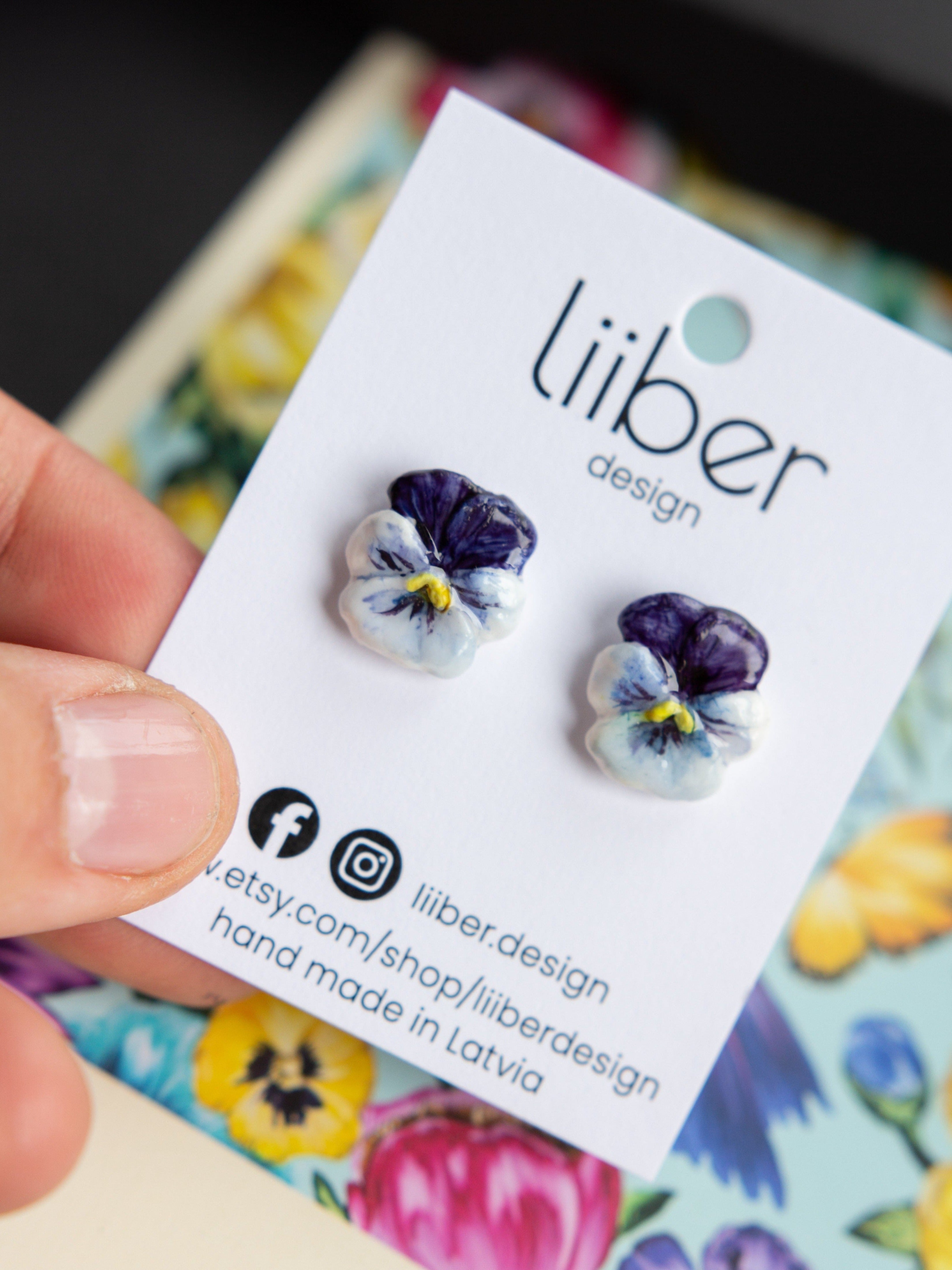 Auskari - ATRAITNĪTES – liiber.eu